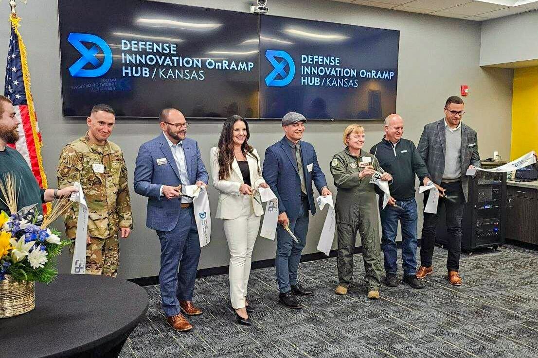 DOD opens new Innovation OnRamp Hubs across 5 states | DefenseScoop