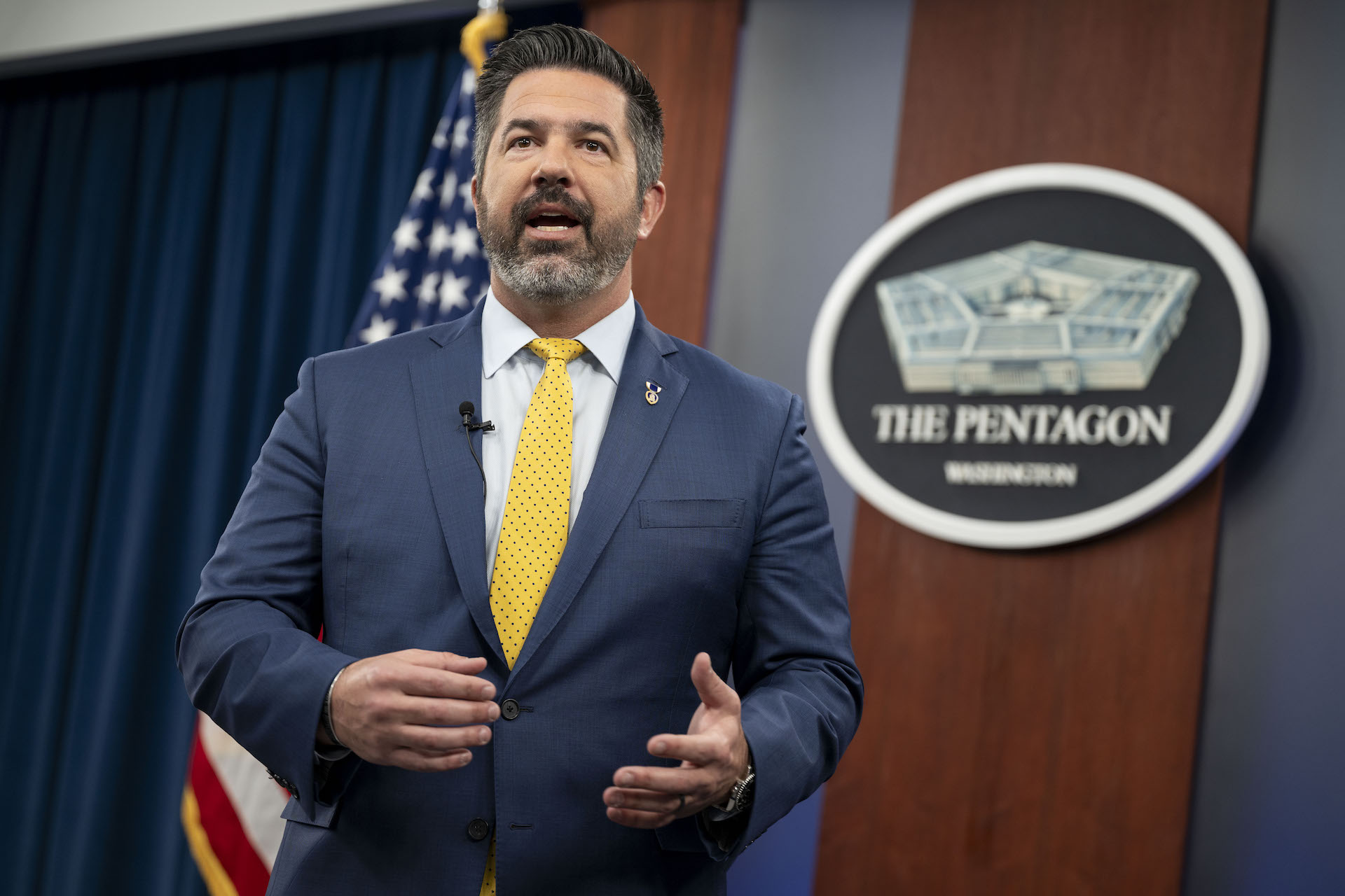 DOD leadership orders components to scrub DEI content across websites ...