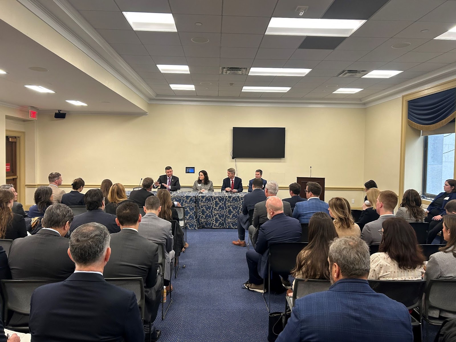 House defense modernization caucus eyes 'constructively disruptive ...