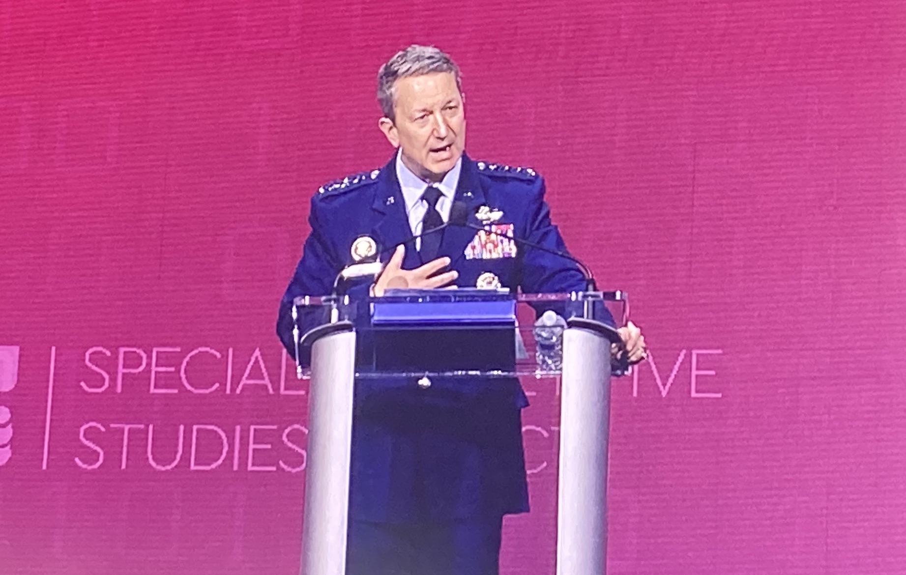 At AI conference, Gen. Caine calls for connecting with ‘founders and ...