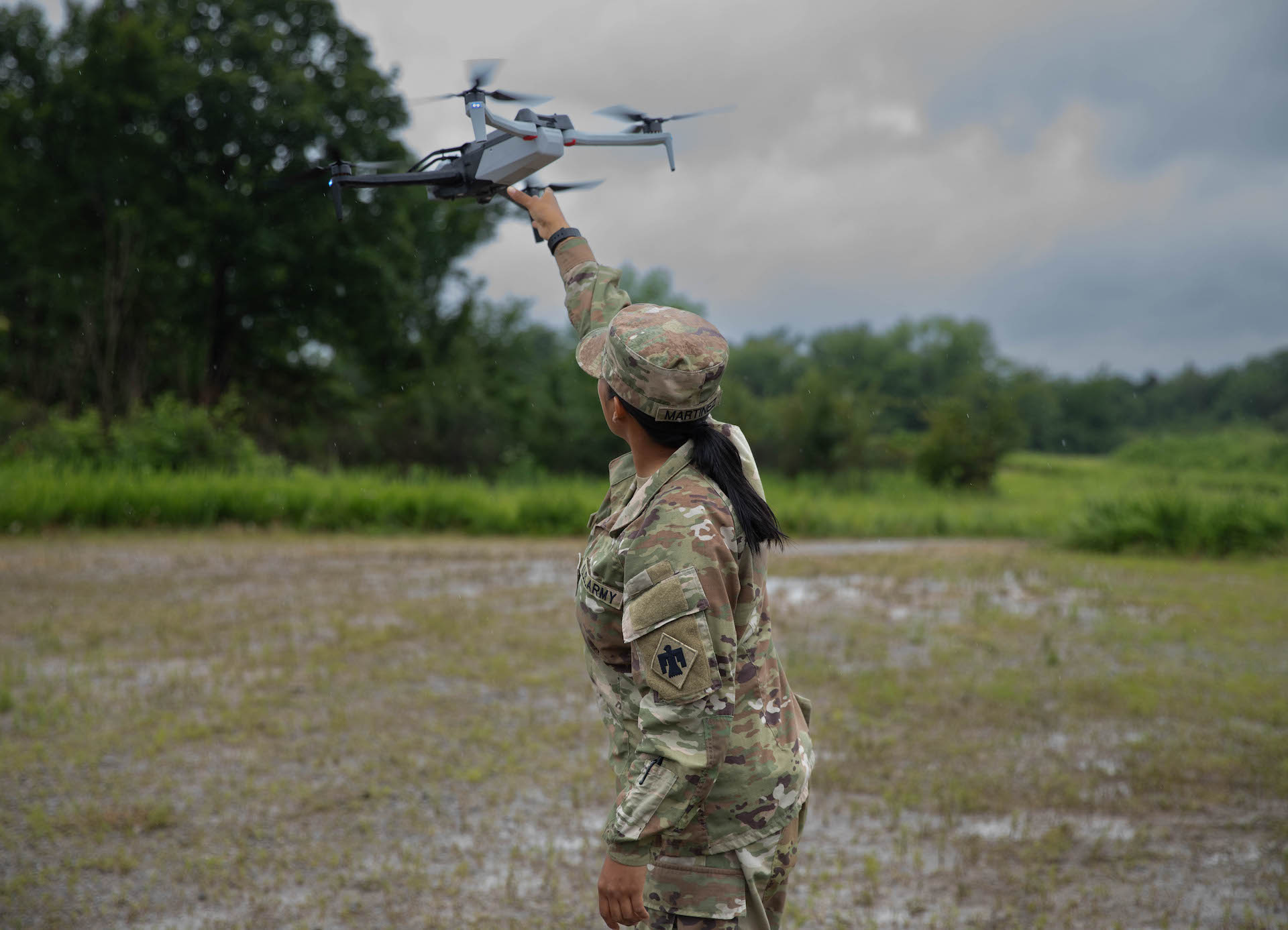 Army poised to build drone marketplace for soldiers and units ...