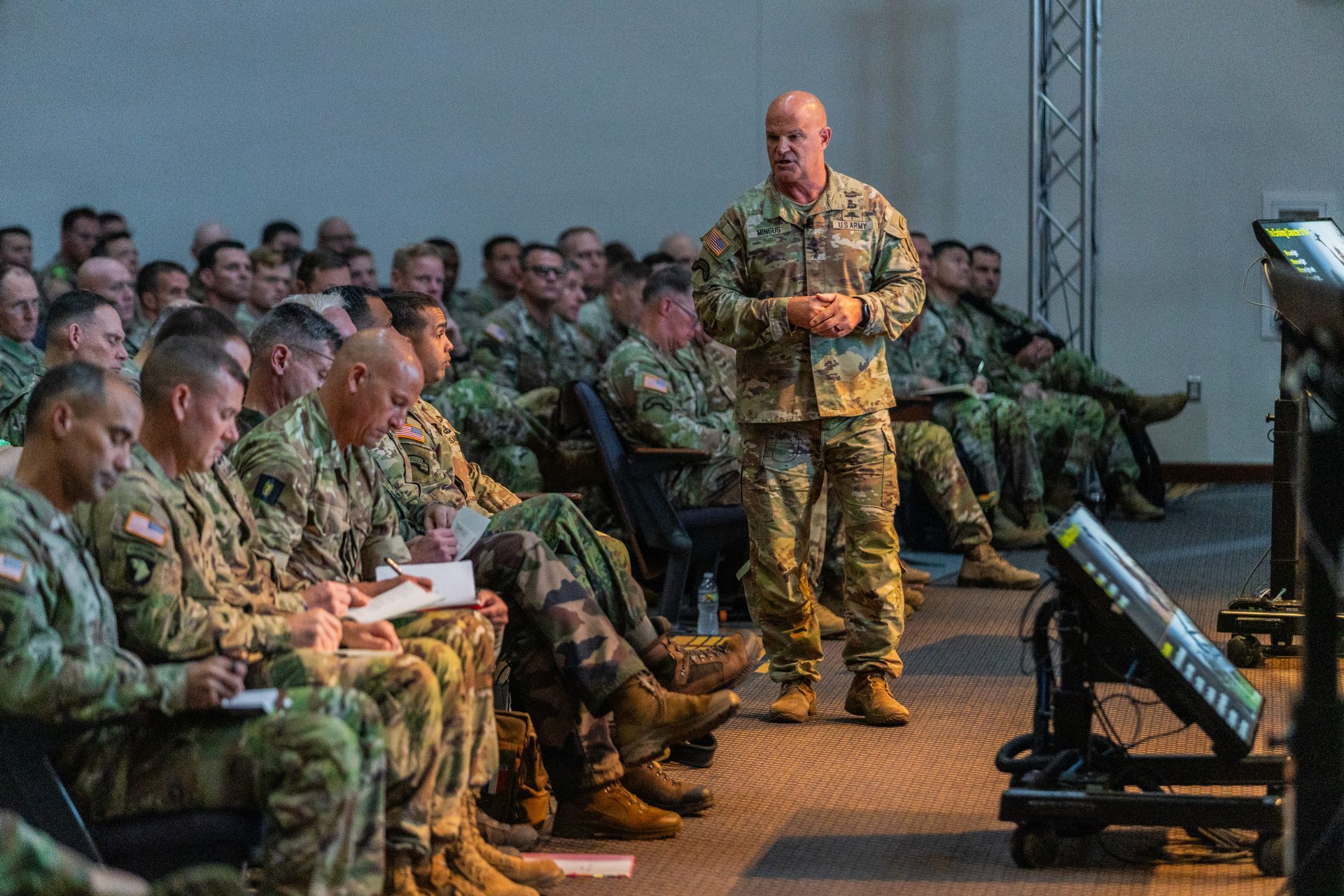 Trump submits nomination to replace Mingus as Army Vice Chief of Staff ...